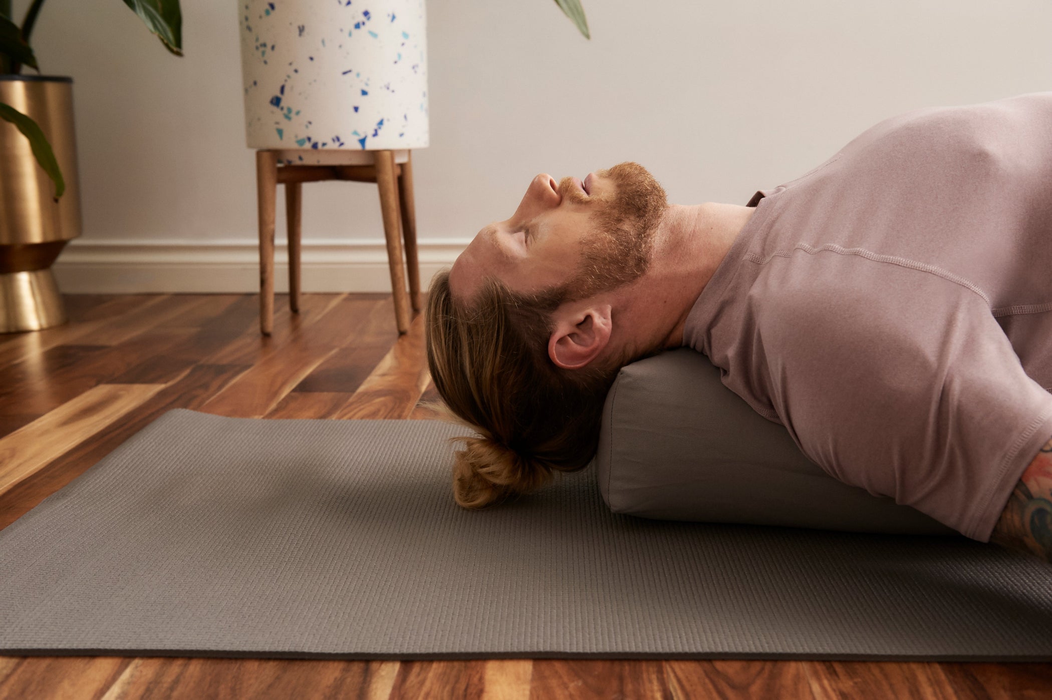How to Choose Your Perfect Yoga Bolster | Halfmoon Canada – b, halfmoon CA